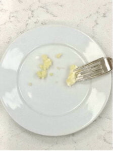 How to Cut a Layer Cake Like a Pro - We Take The Cake®